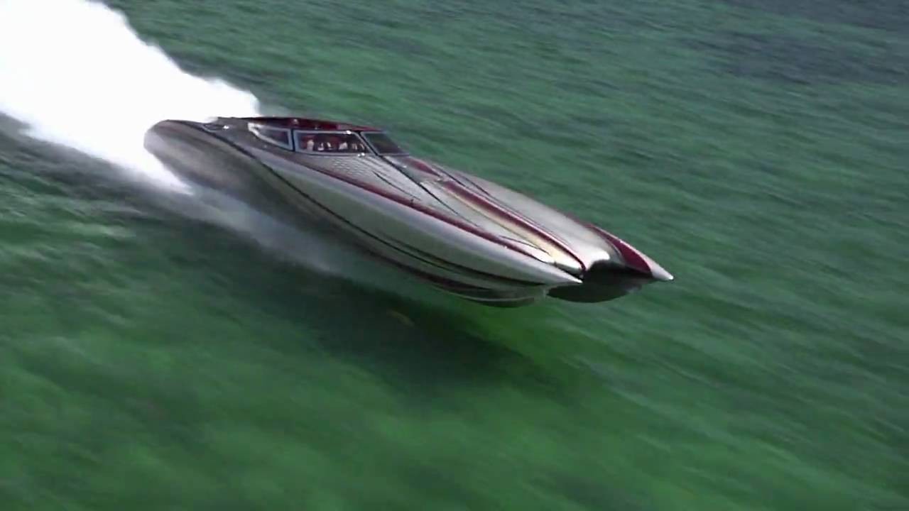 Meet the 50' Catamaran Powered by 3000 HP Lycoming T-53 Turbines