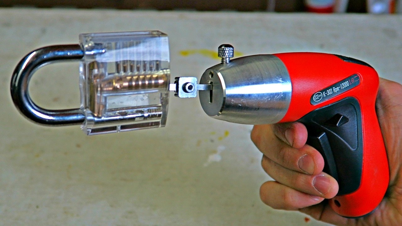 Using This Gadget Could be the Easiest Way to Pick a Lock