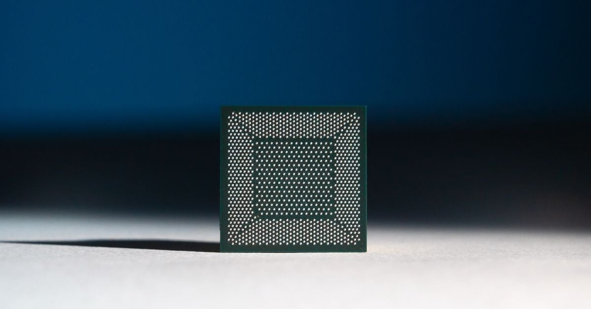 AI Computer Chip 'Smells' Danger, Could Replace Sniffer Dogs