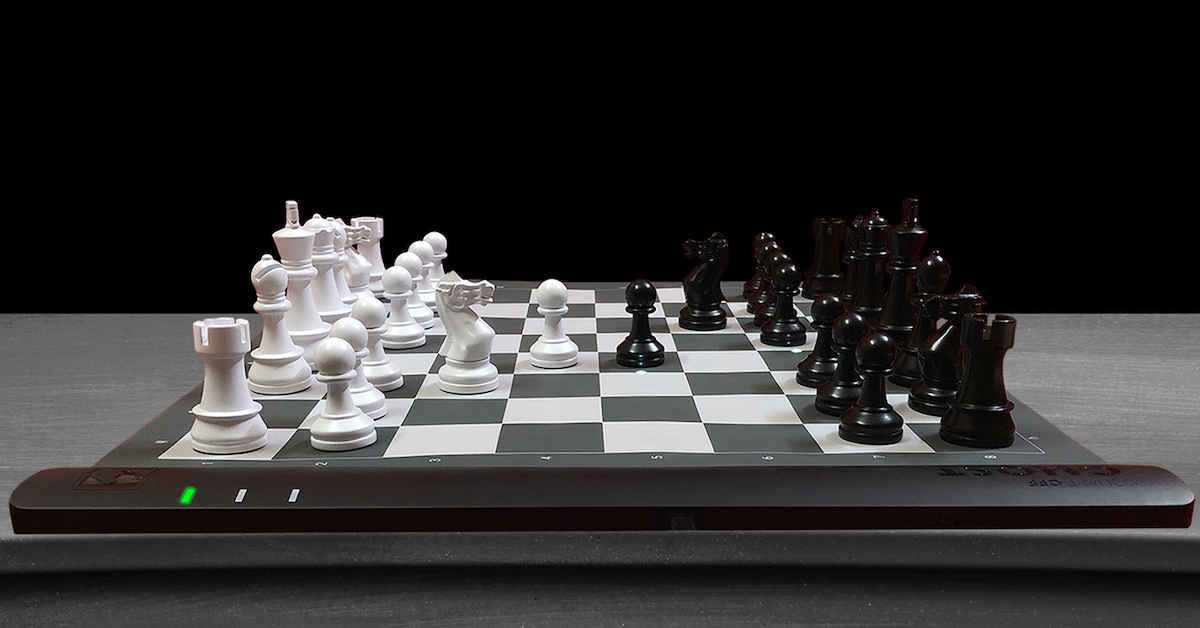 New Rollable Chessboard Allows You to Play Remotely on a Physical Board