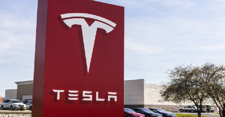 Tesla's Stock Surges Past $500 a Share, Sets Another All-Time High