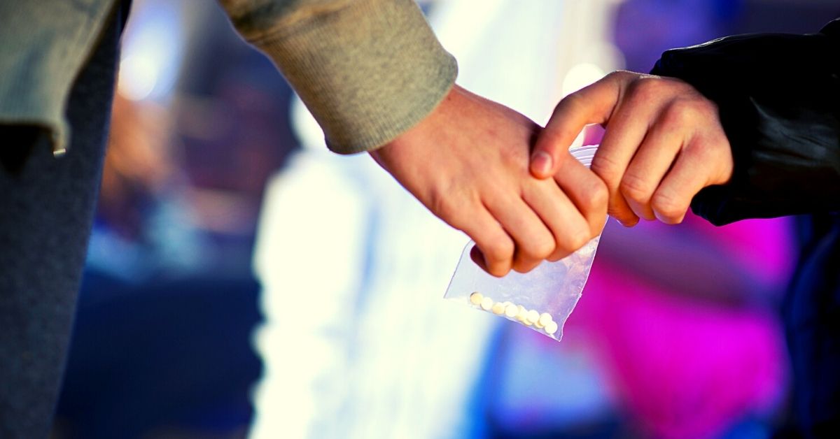 MDMA Can Help Couples Struggling With PTSD in Therapy, Says Study
