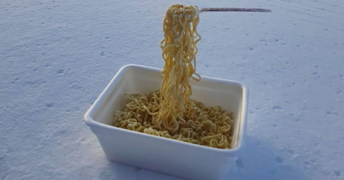 Russians Are Freezing Noodles Outdoors as the Last Challenge of 2020