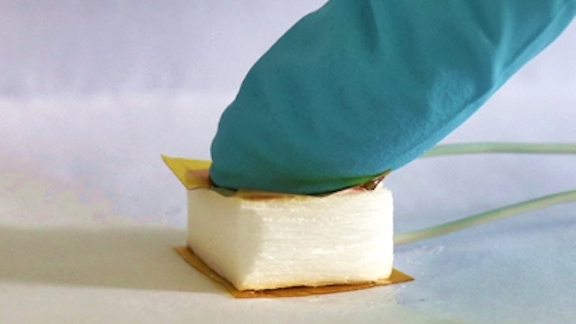 Scientists Modify Wood and Turn It Into a Mini Generator