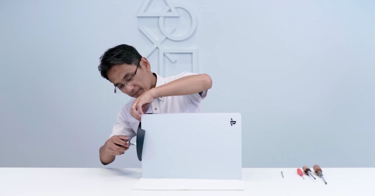 A Close Look at the PS5: Breaking Down the Console to See Every Inch of It