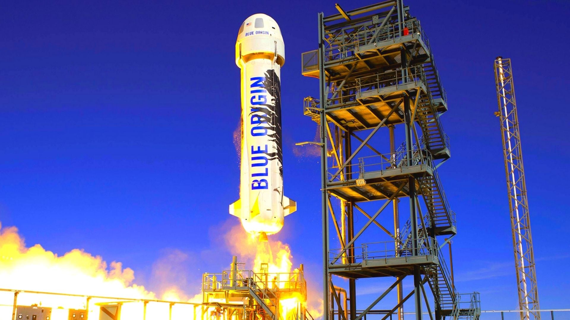 Blue Origin Just Launched New Shepard in Its First 'Astronaut Rehearsal'