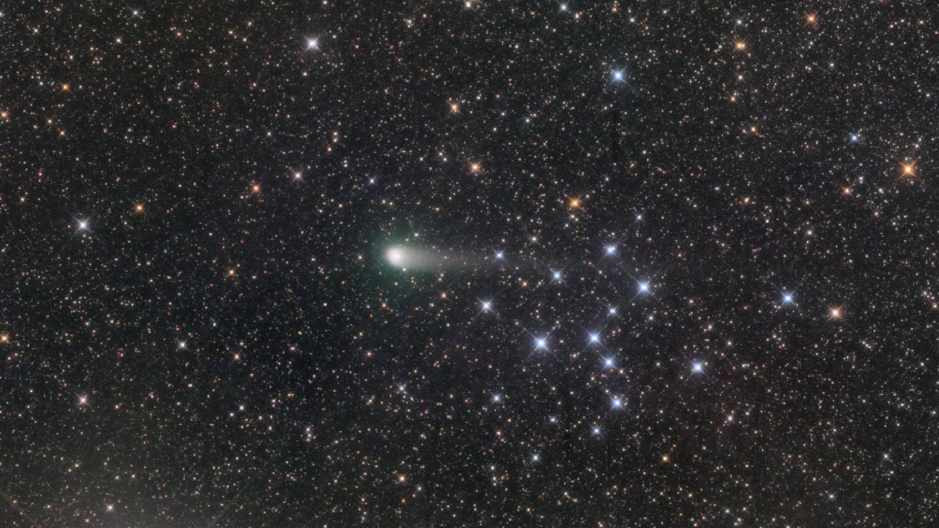 A giant comet twice the size of Mount Everest is heading for Earth
