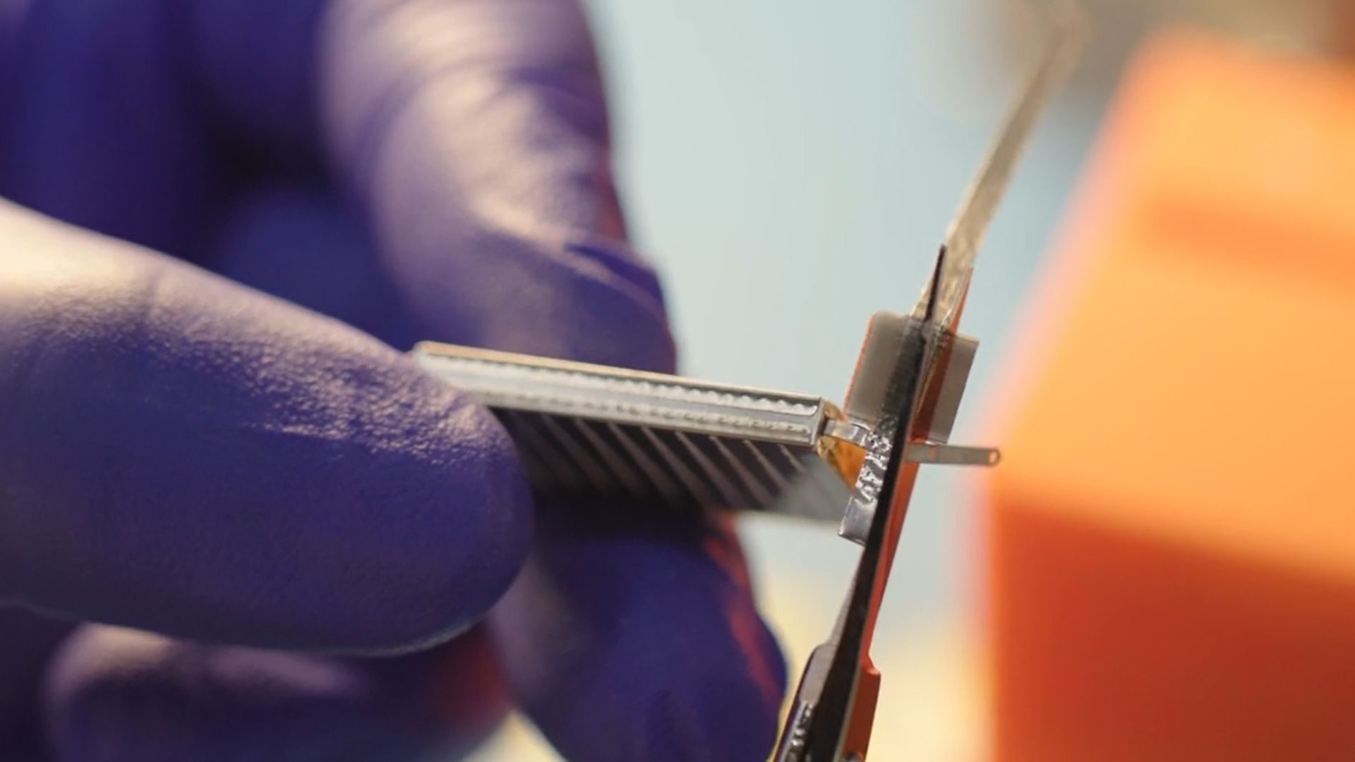 Novel 3D batteries for EVs can be charged more than 98% in under 10 minutes