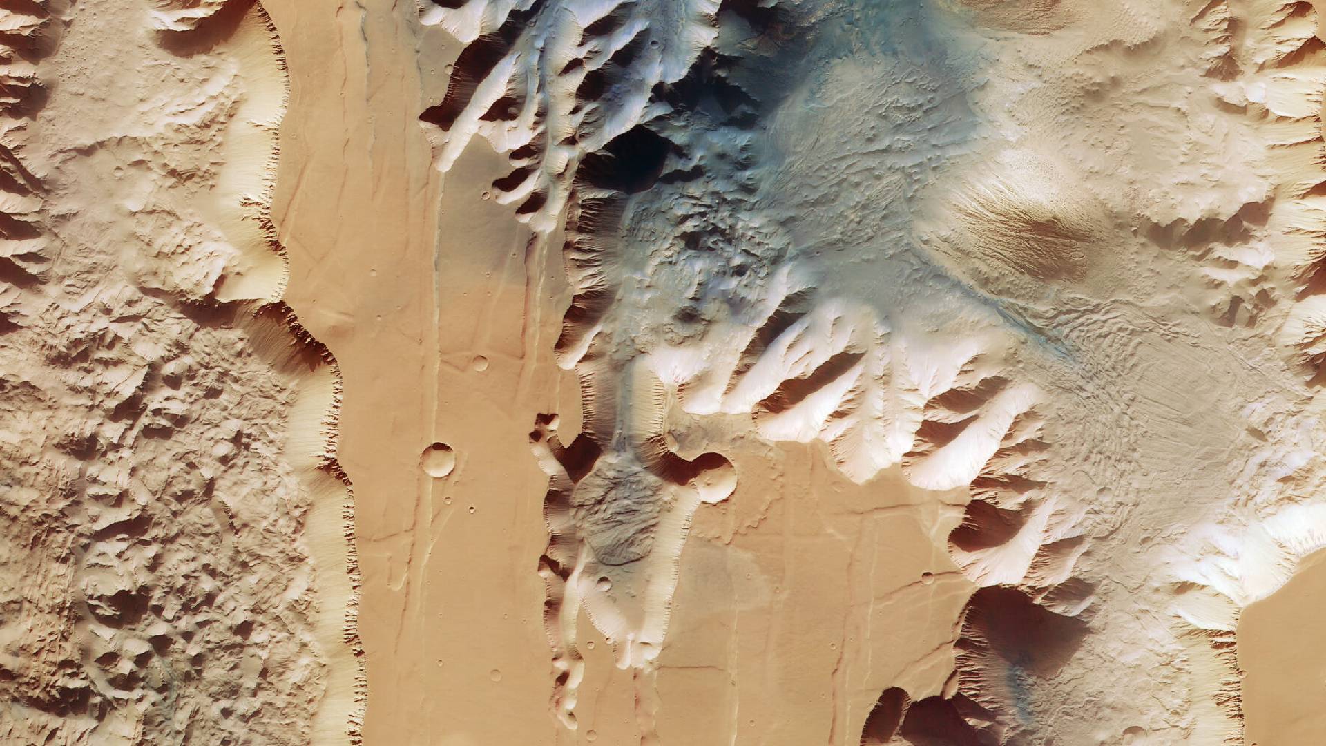 ESA's Mars Express Orbiter delivers mesmerizing images of the Red ...