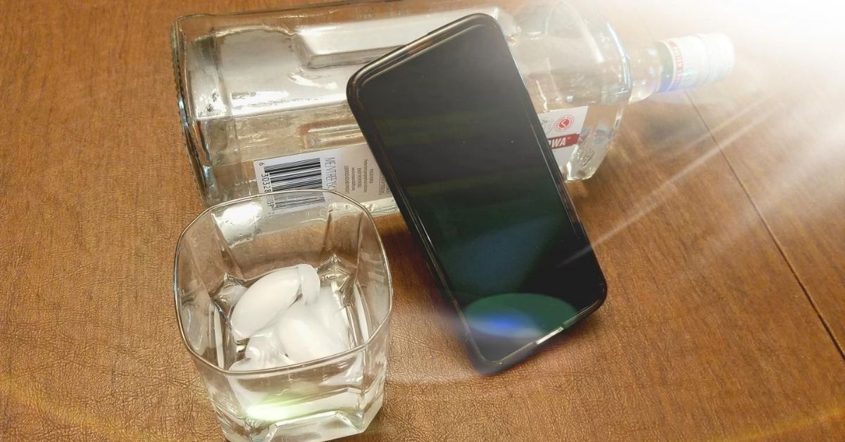 Your Smartphone Will Soon Tell You When to Stop Drinking