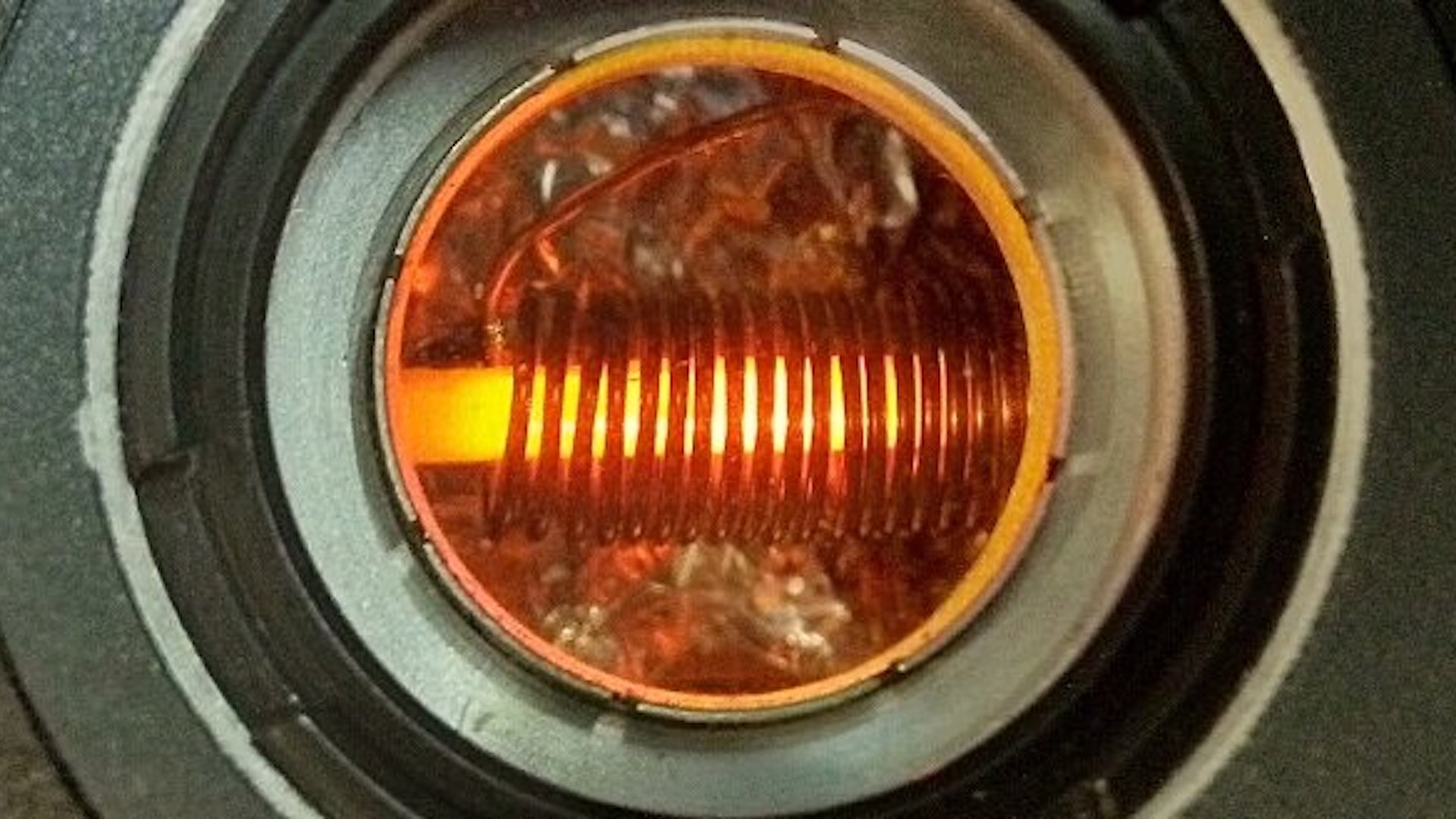 Researchers make a quantum storage breakthrough by storing a qubit for ...