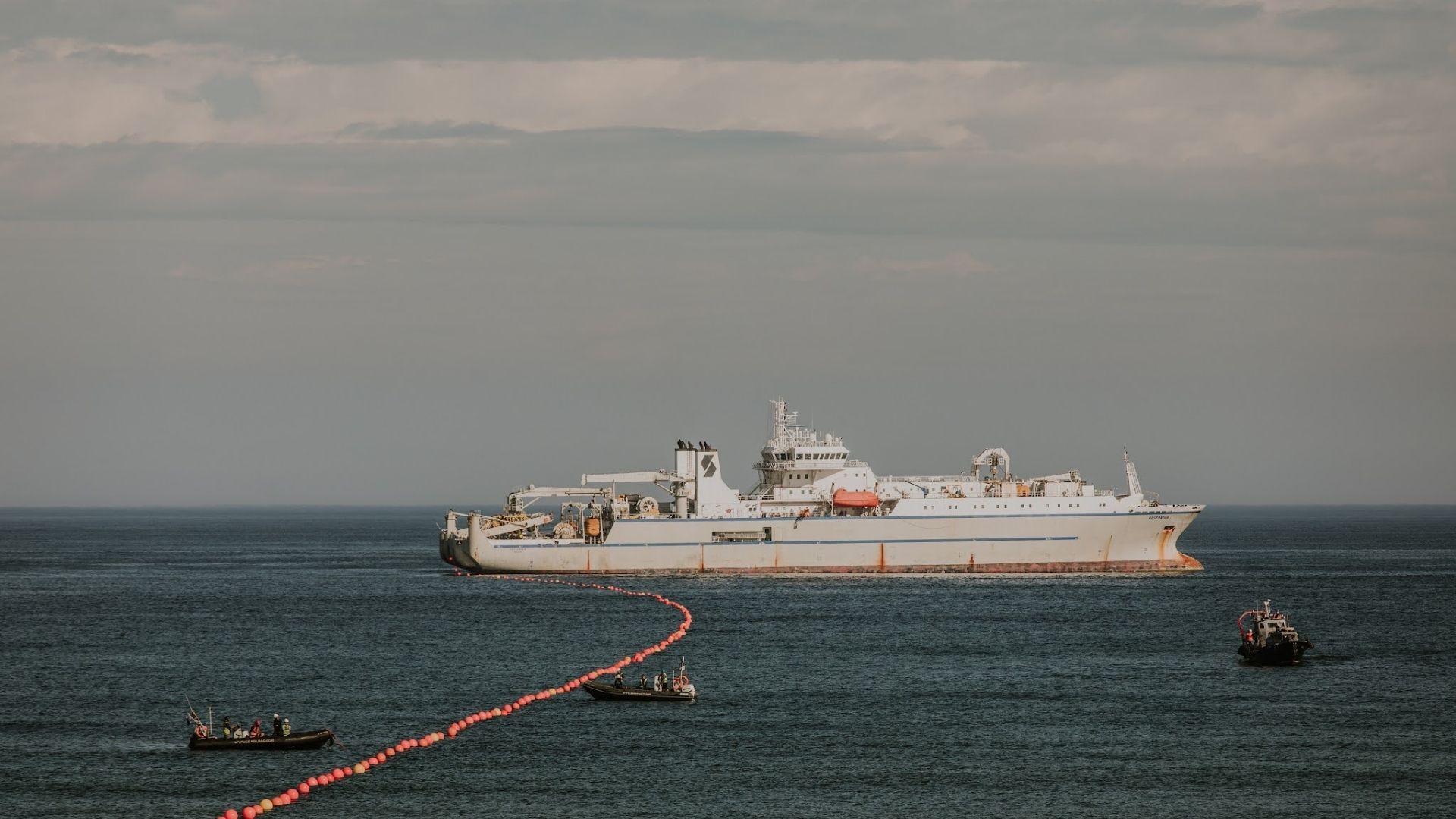 Google's New Underwater Cable Spans Nearly 4,000 Miles. But It's ...