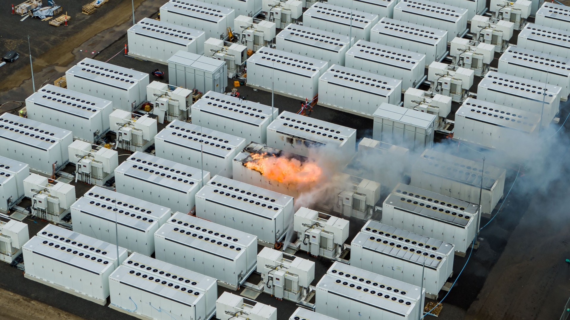 13-Ton Tesla Megapack Burst into Flames at Australia Battery Storage ...
