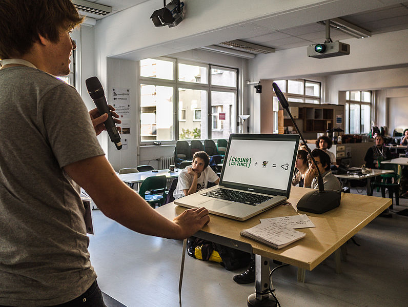 Effective Ways to Improve Your Communication Skills as an Engineer