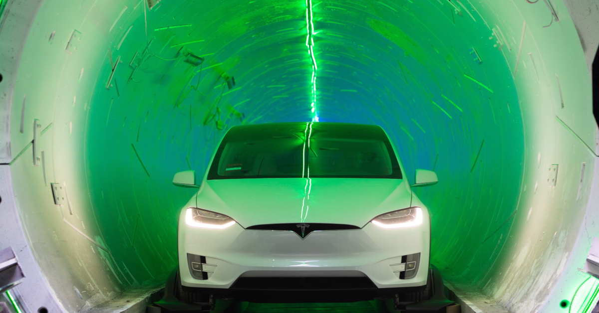 Take a Look At Tesla Model 3 Vehicles in a Race Between Boring Company ...