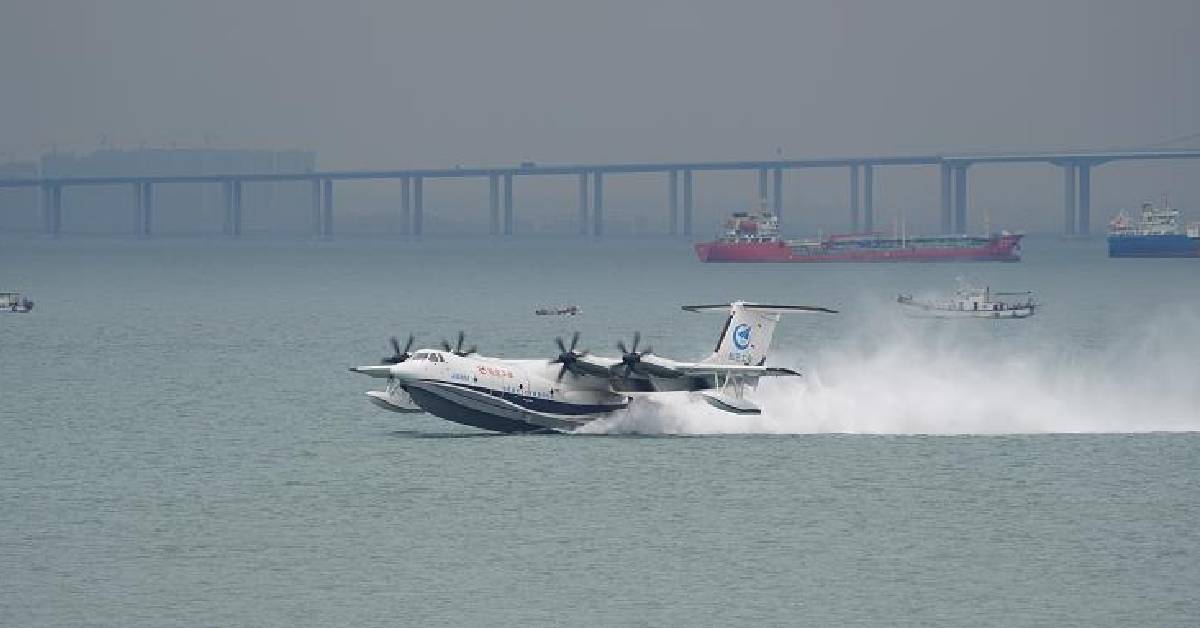 World's Largest Seaplane Makes Its Maiden Flight in China