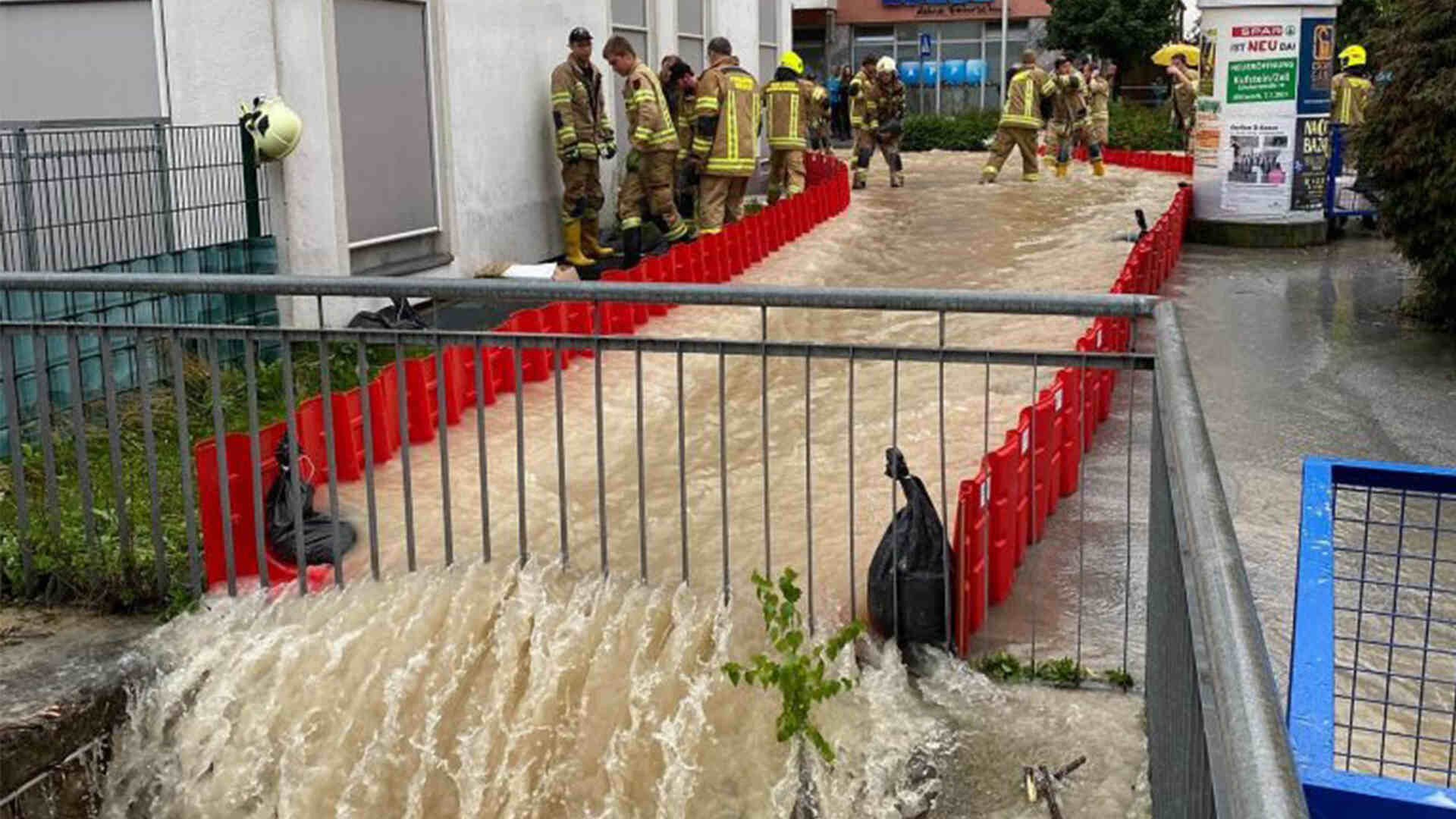 This flood protection barrier reaches new heights