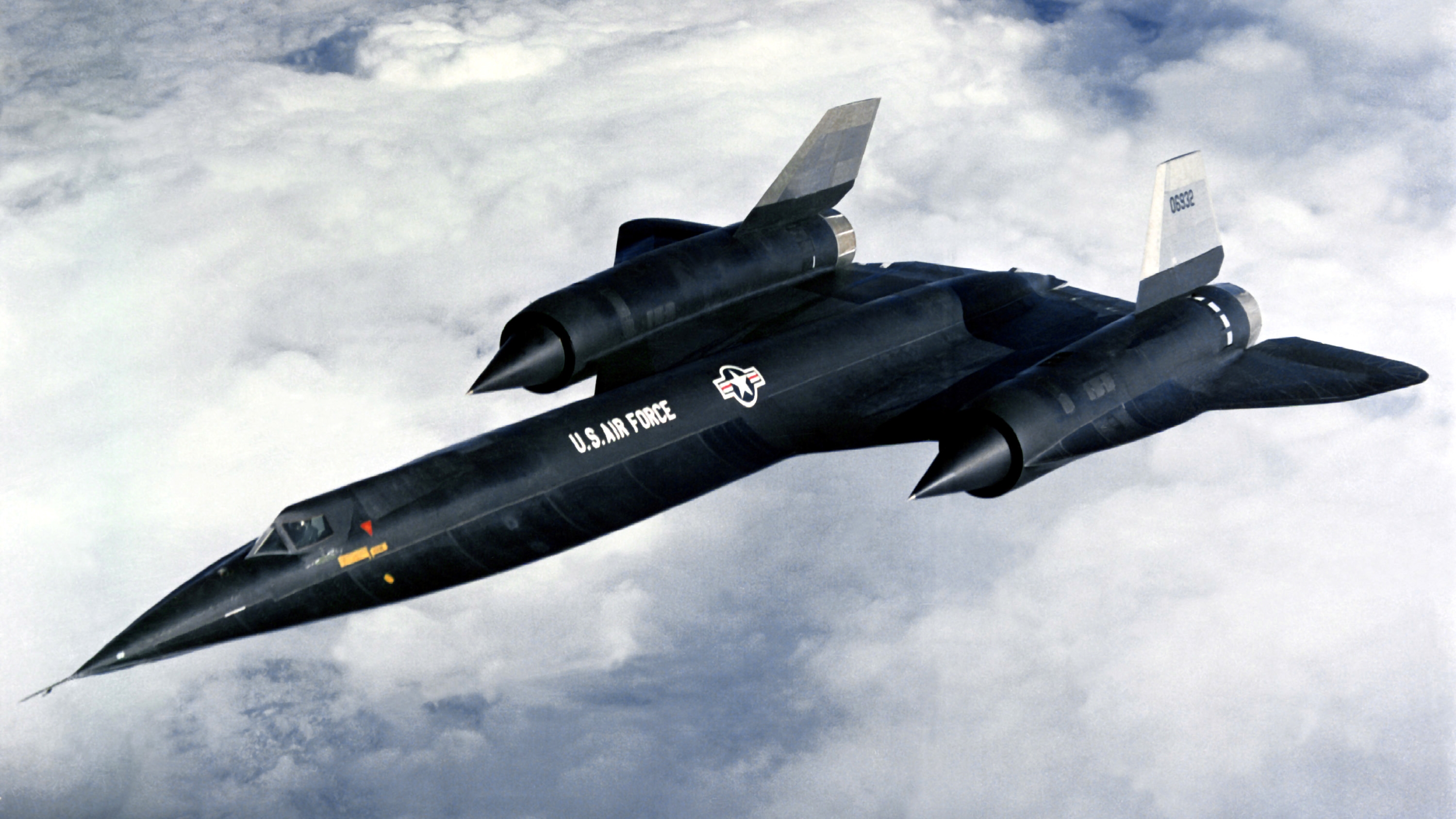 Comparing two powerful planes: was the A-12 or the SR-71 faster?