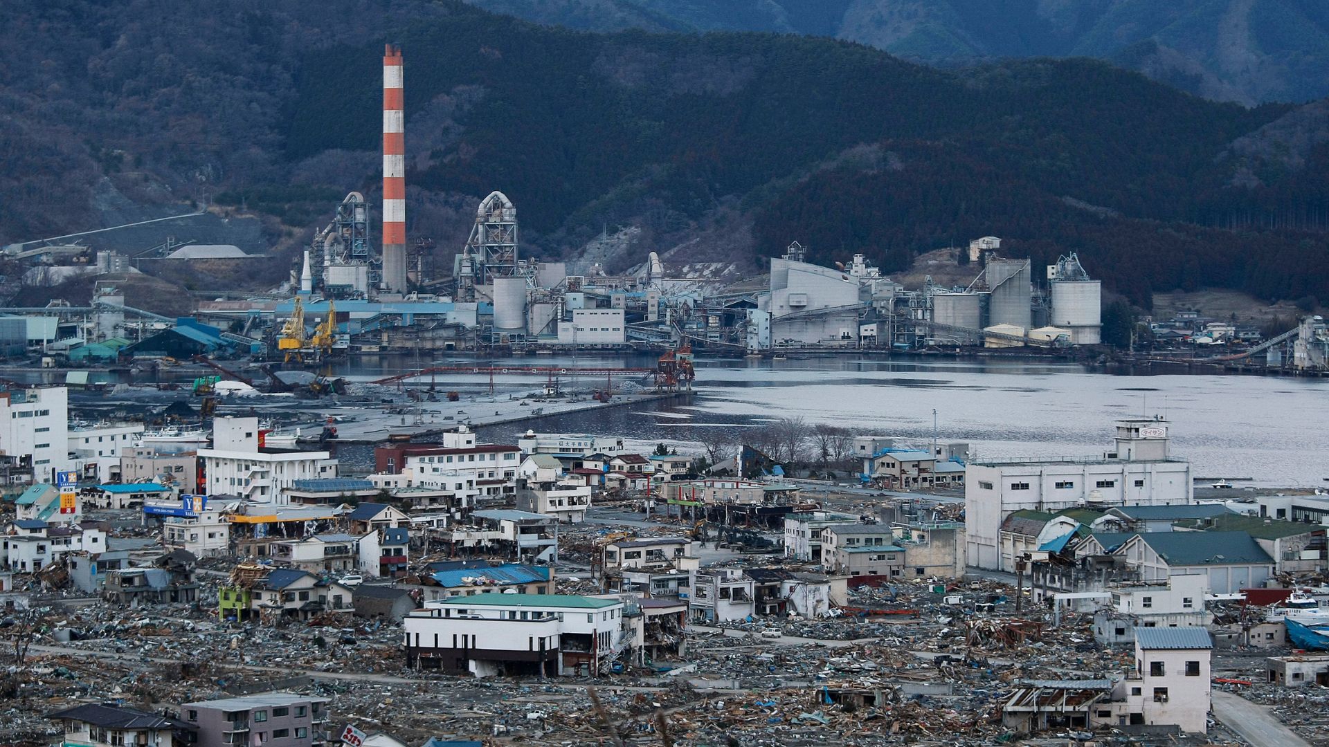 Fukushima nuclear disaster: Former bosses ordered to pay $97 billion ...
