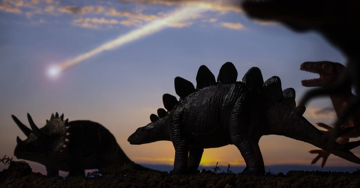 Asteroid Impact, Not Volcanoes, Drove Dinosaurs to Extinction, Says New Study