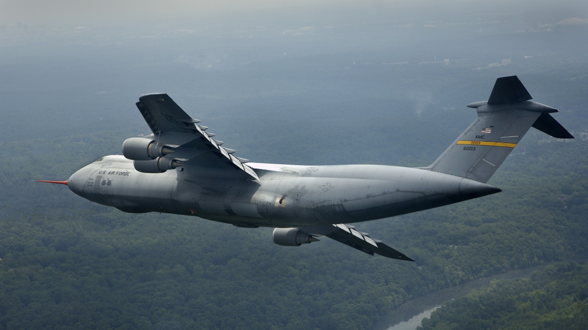 The US Air Force's largest aircraft can carry loads up to 281,000 pounds