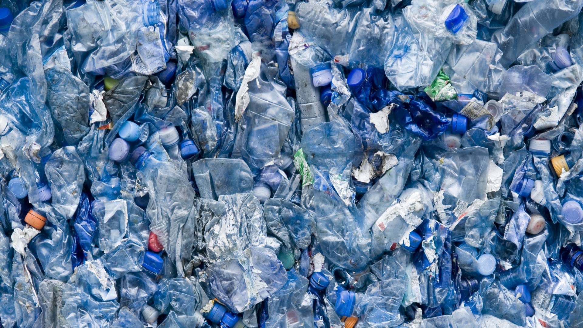 A Firm Is Turning Low-Grade Plastic Waste Into Useful Oil