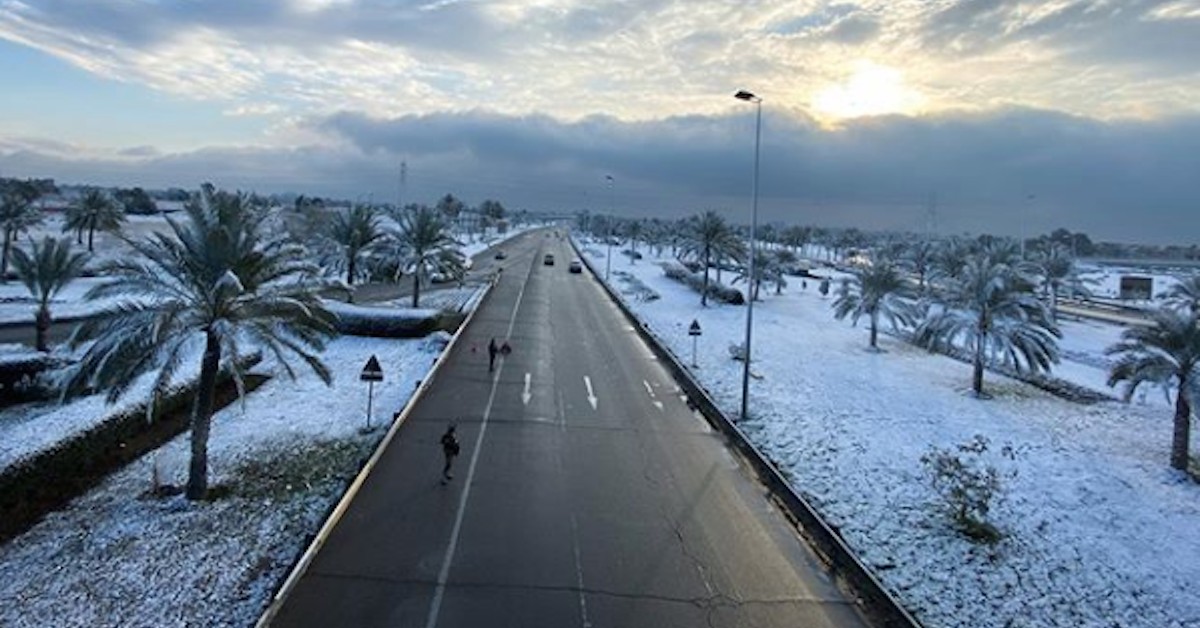 Extremely Rare Snowfall over Baghdad Captivates Residents