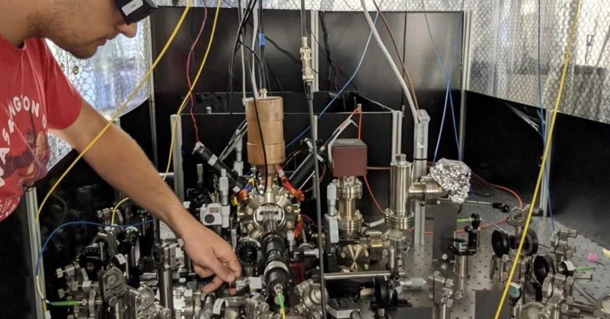 US Army Helps Develop Hybrid Quantum Computing with New Research