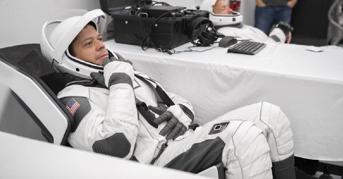 NASA Reveals Glimpse of New SpaceX Astronaut Suits