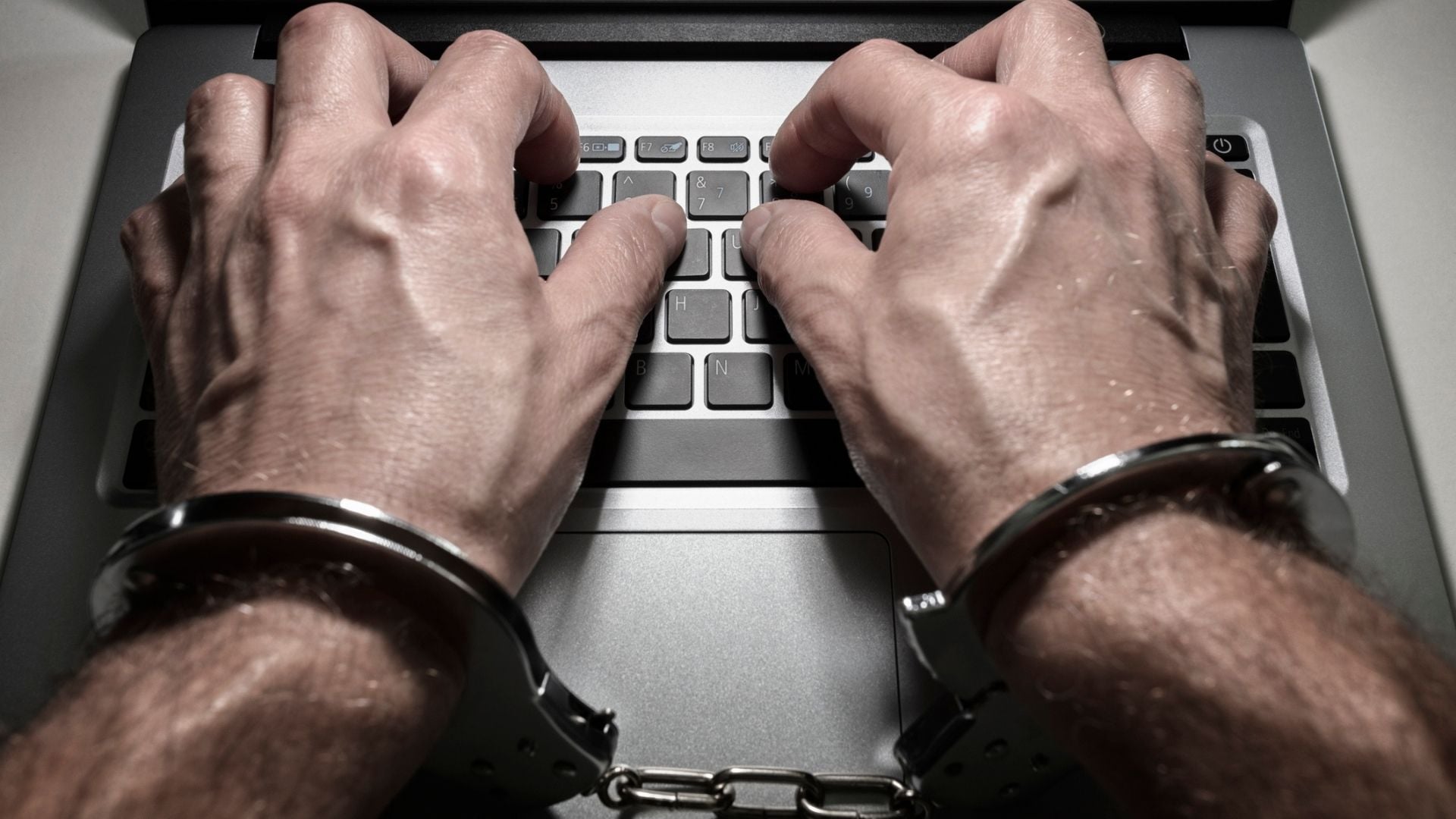 China Busts the "World's Biggest Video Game Cheating Ring" Seizing $76 ...