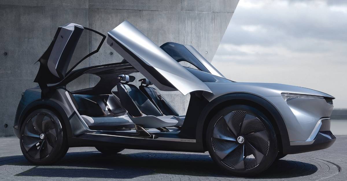 GM Unveils New Electric Crossover With 410 Mile Range That Hits 62 MPH ...