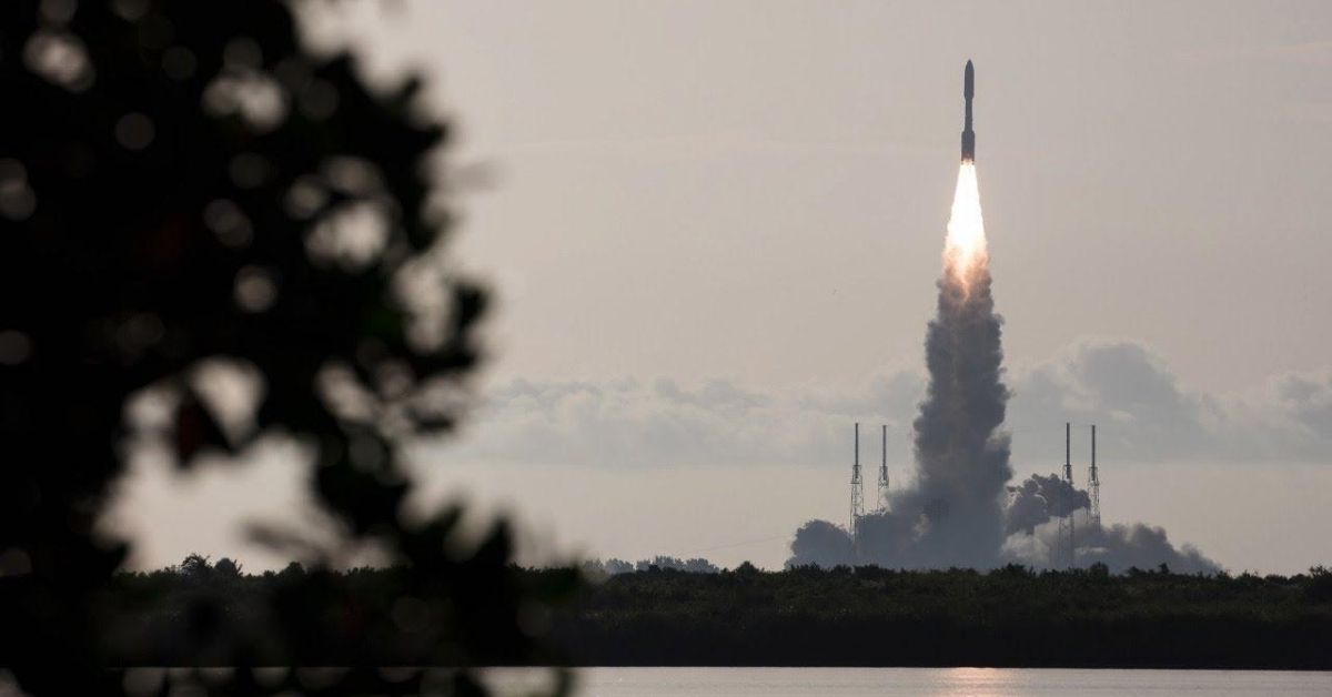 NASA's Perseverance Rover En Route to Mars Despite Communications Snag