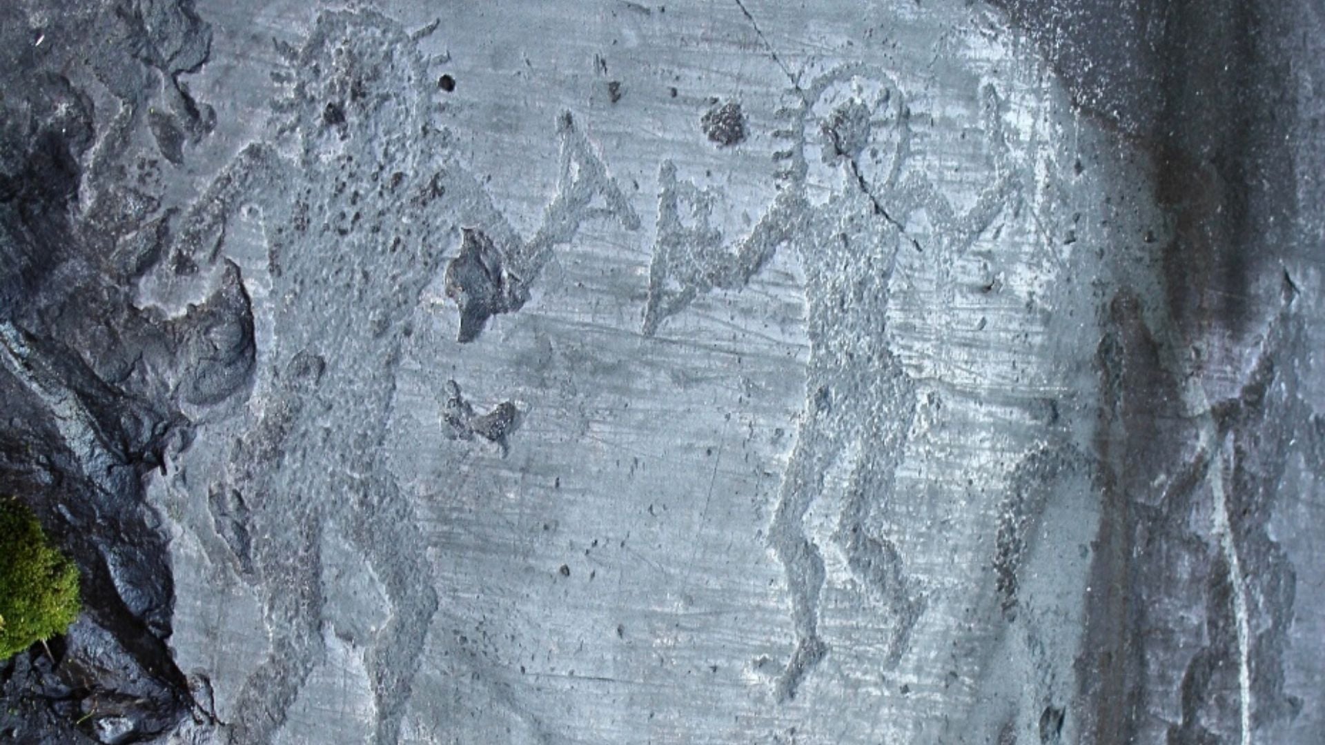 Shedding Some Light on the Ancient Astronauts Theories