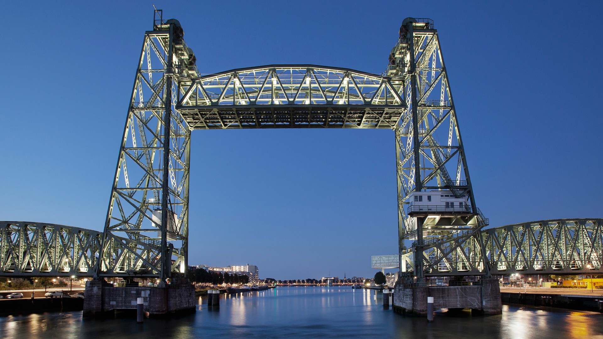 Iconic Rotterdam Bridge won't be dismantled to let Jeff Bezos ...