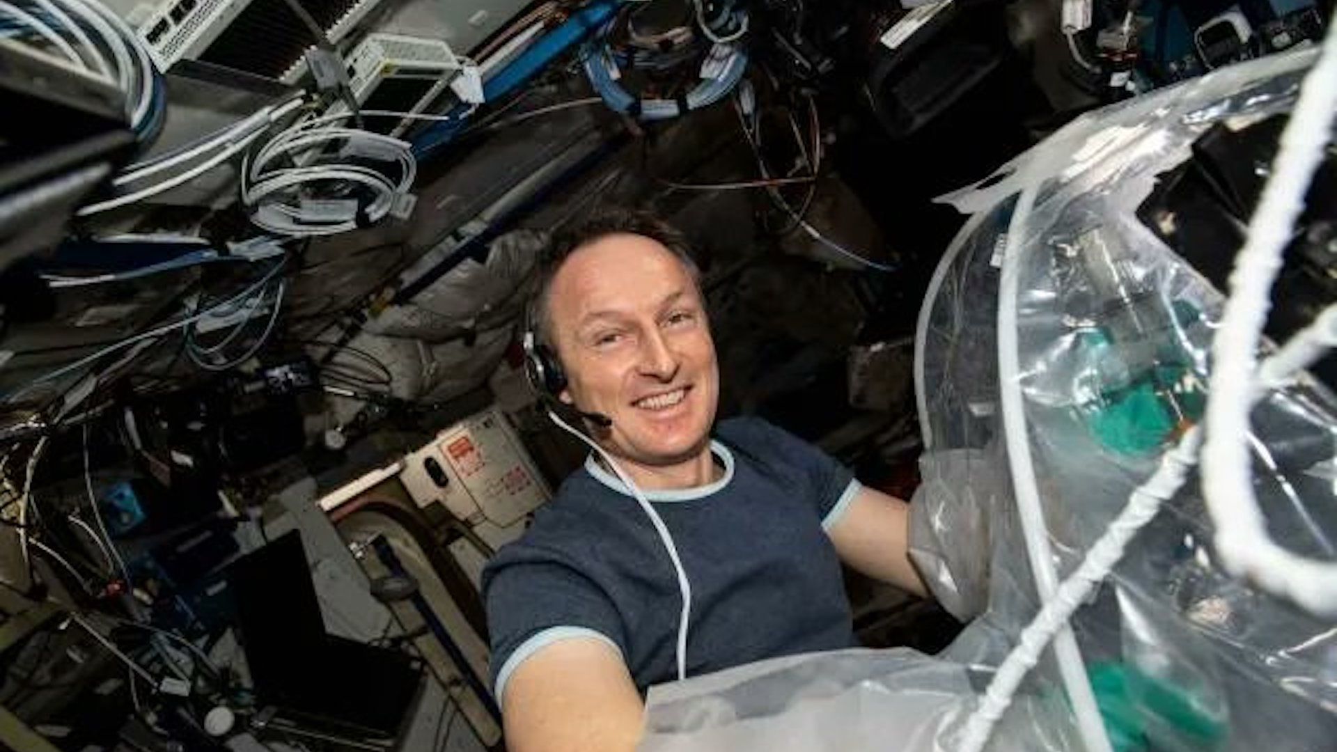 Astronauts are finally mixing concrete in space, aboard the ISS