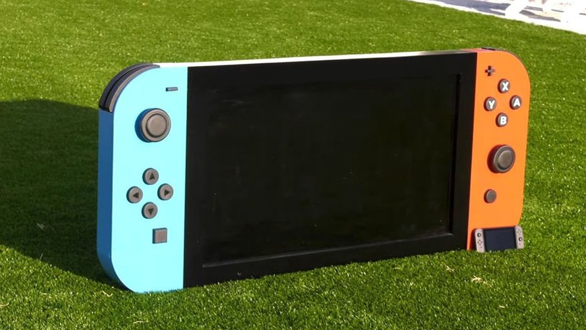 Guy Creates The 'World's Largest' 65-Pound Nintendo Switch