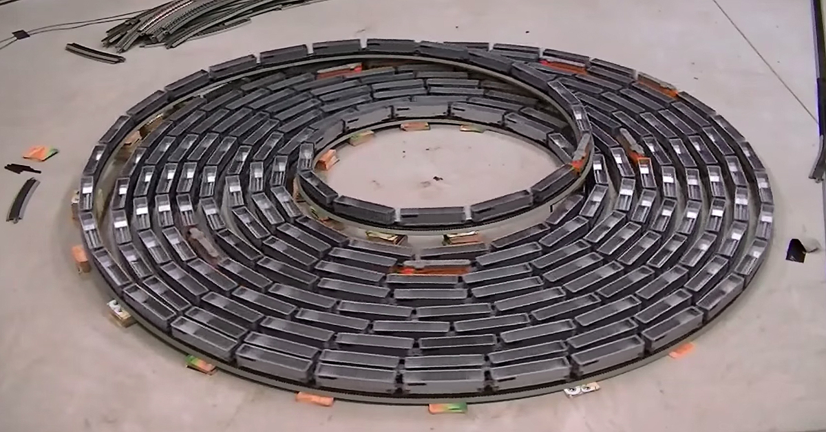 Watch Mesmerizing Model Train Turn Around in an Endless Spiral