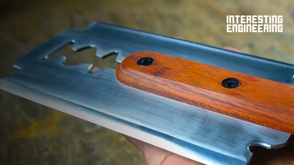 Make Your Own Giant Razorblade Handle With This Handy Guide