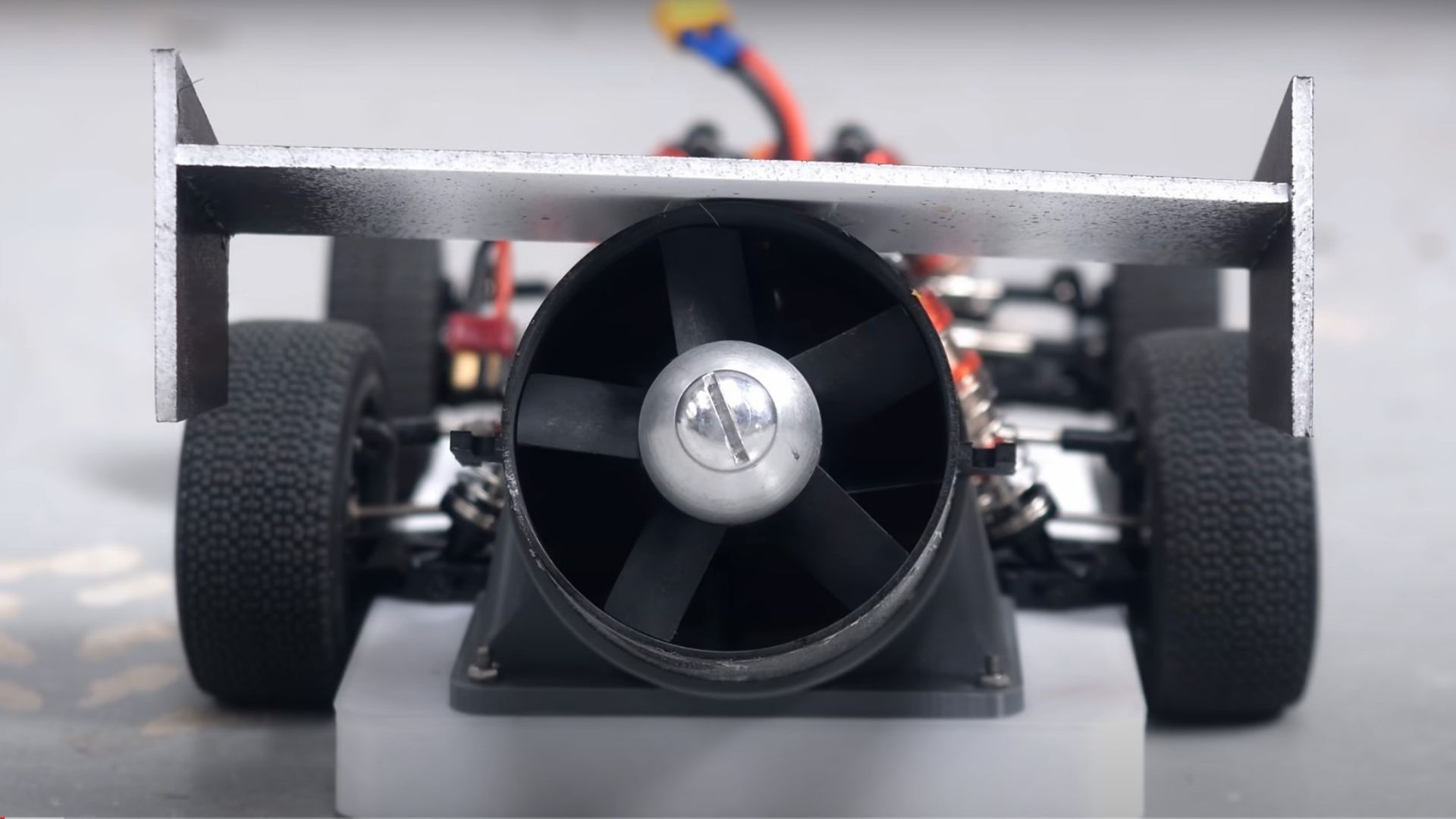 Watch a YouTuber build a vacuum-effect RC car inspired by a Formula 1 ...