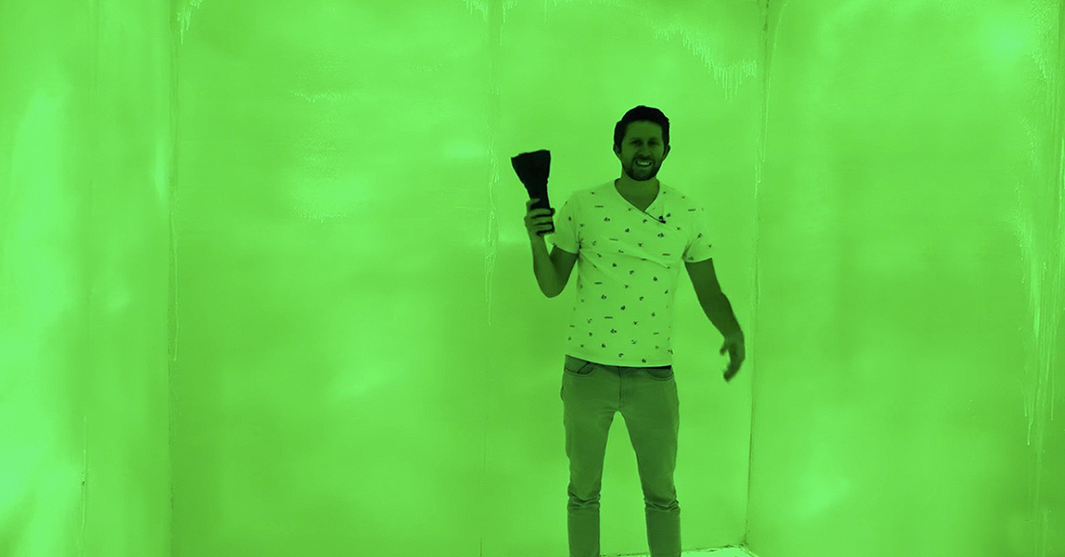 Turning on a 100,000 Lumen Light in the World's Brightest Room To See ...