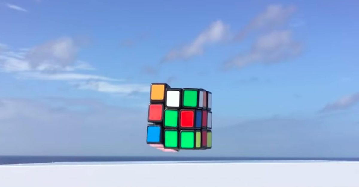Watch This Rubik's Cube Solve Itself in under A Minute