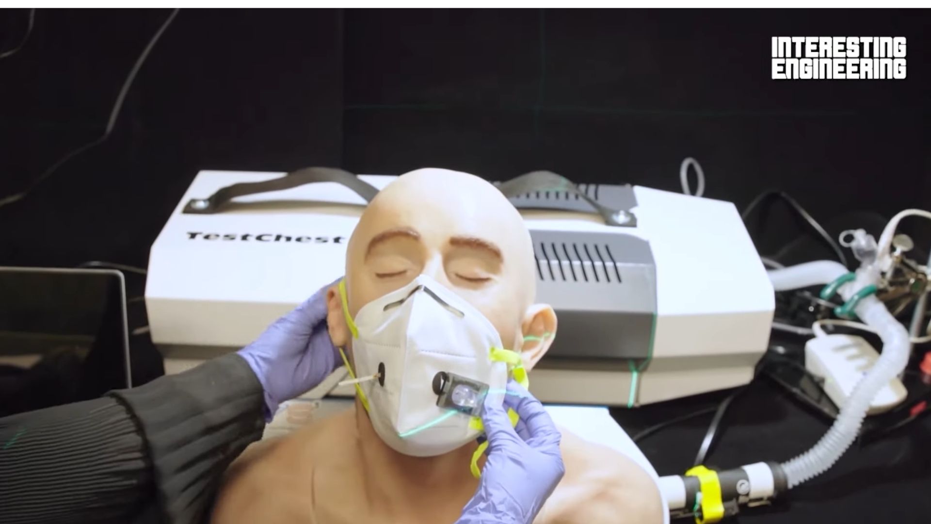 Novel Face Mask Can Diagnose COVID-19 in 90 Minutes