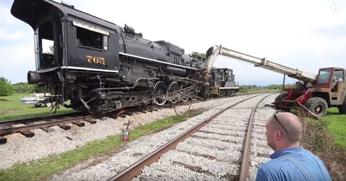 Watch a Team Rerail a Huge 200-Ton Steam Locomotive