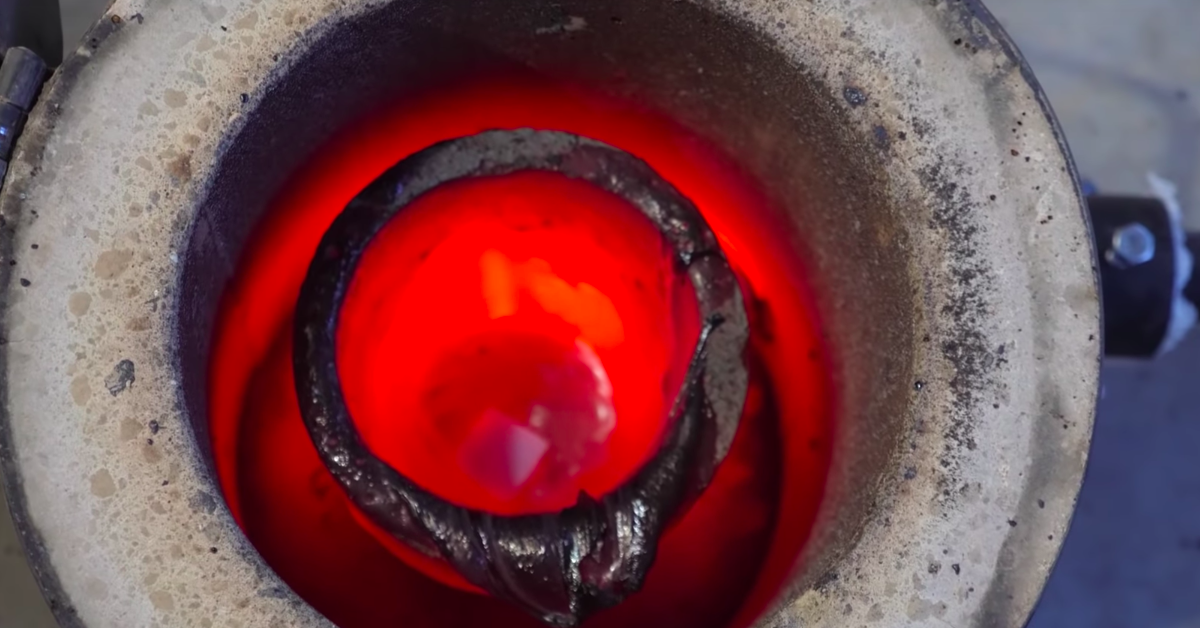 Pouring Red Hot Lava onto an Aerogel Tile: Will It Burn Your Fingers?