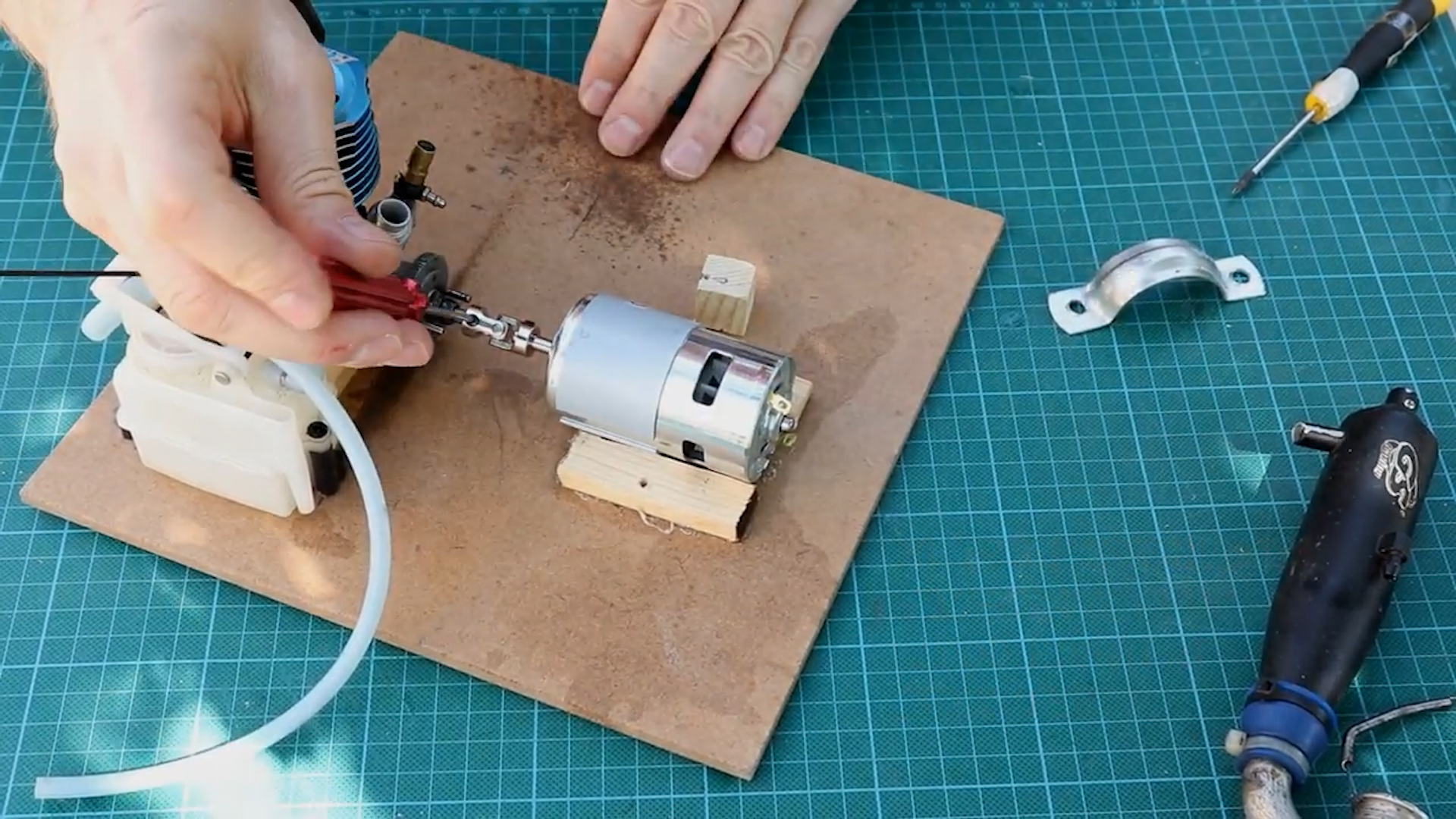 Building a Functioning Generator From an RC Nitro Engine