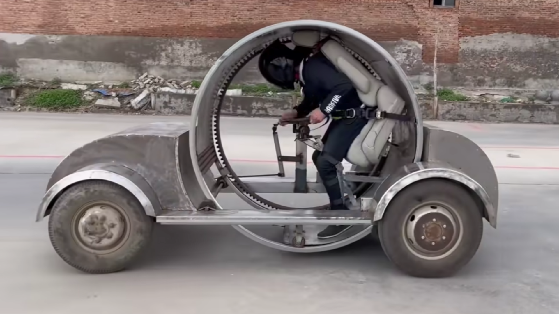 A creative genius built a spinning car to recreate weightlessness on Earth